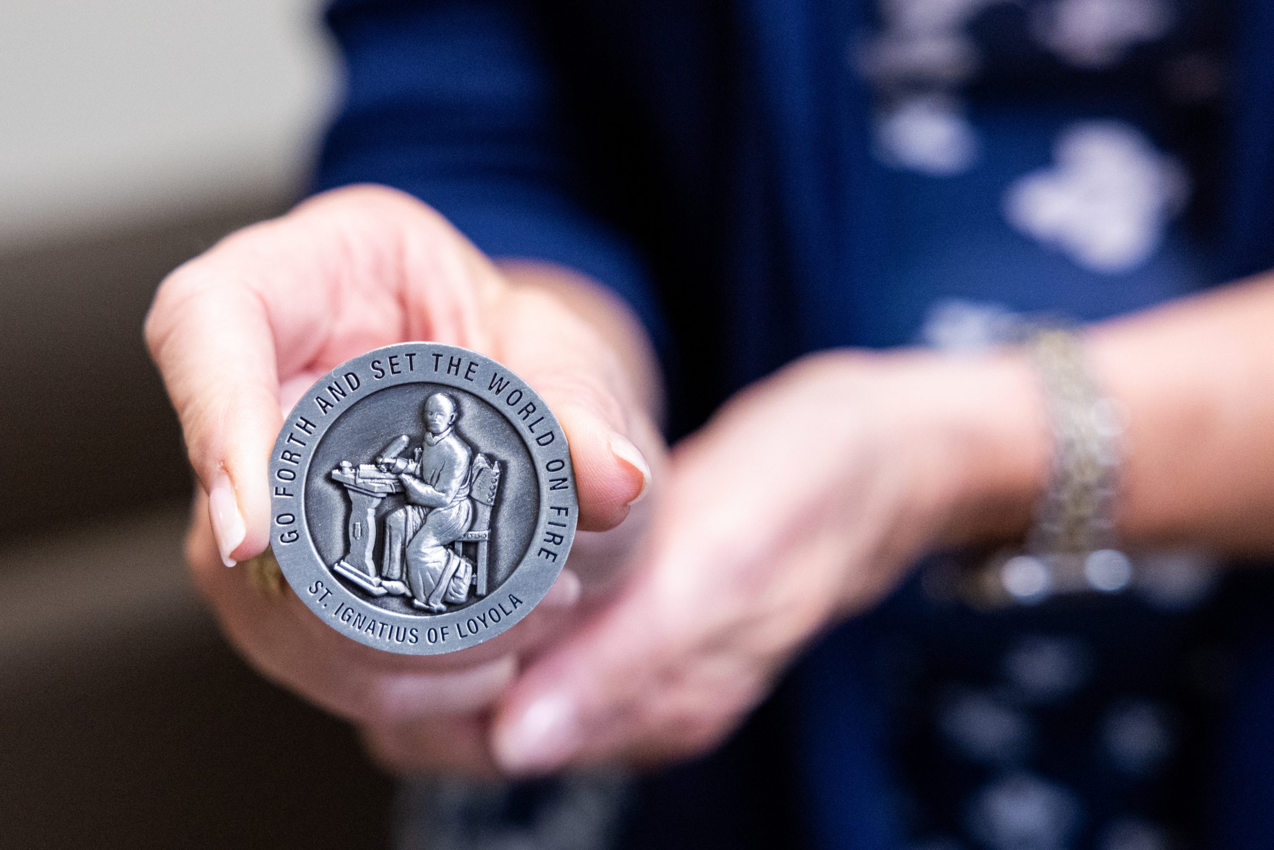 Student veterans present challenge coins to President Reed and Provost ...