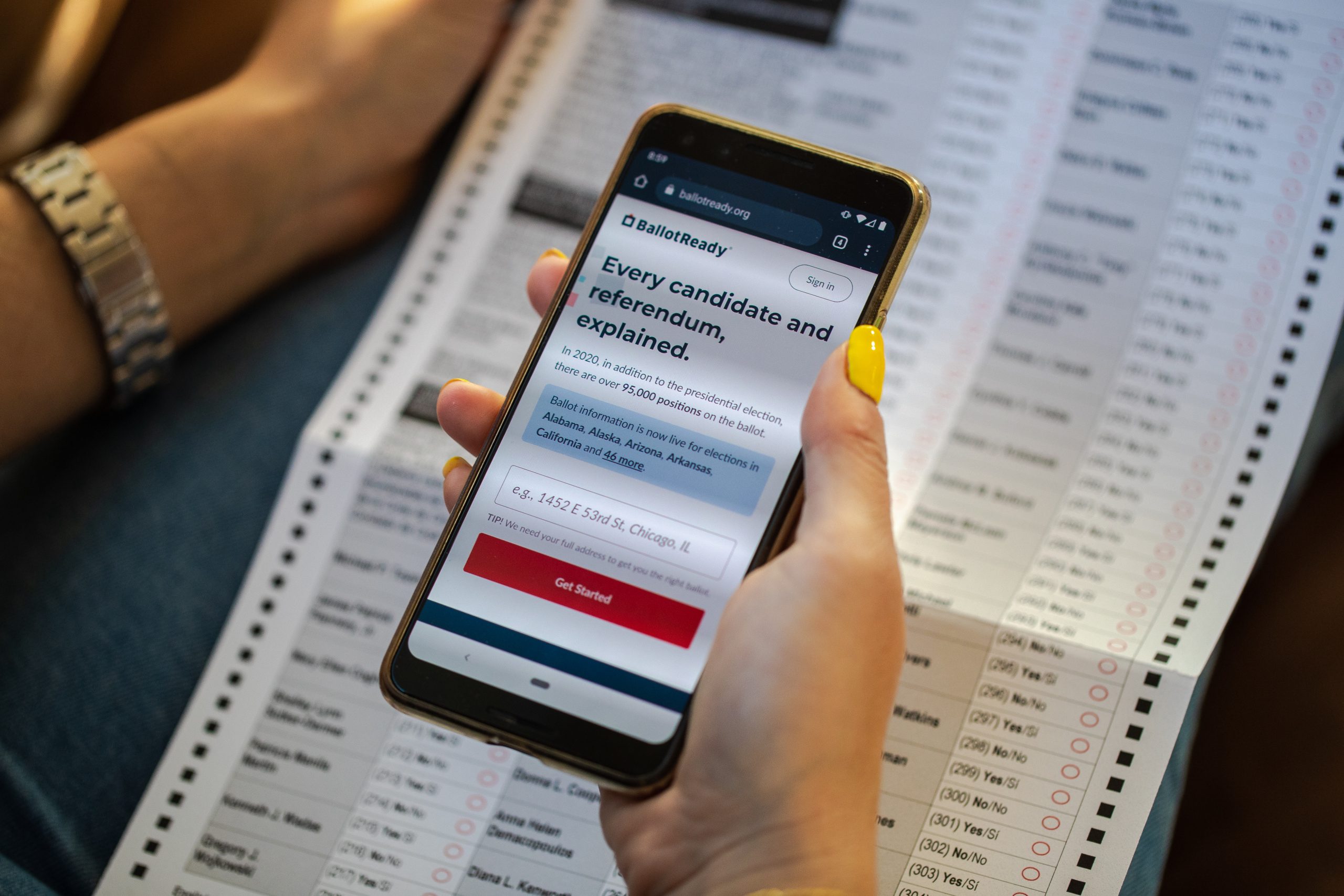 Does political experience make lawmakers effective?
